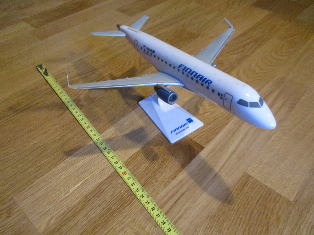 FINNAIR EMBRAER 170 OH-LEE lentokone pienoismalli EMBRAER 1 - Huuto.net ...