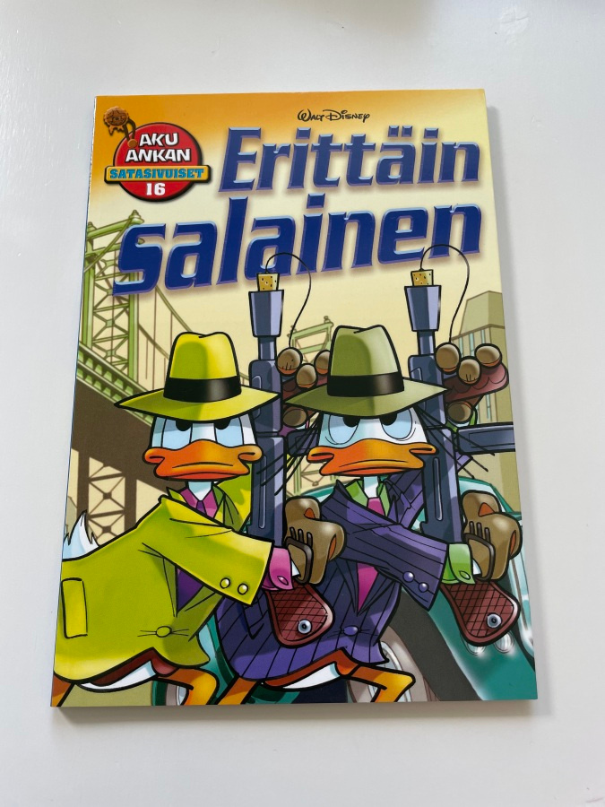 Aku Ankan satasivuiset Erittäin salainen - Huuto.net | Huuto.net