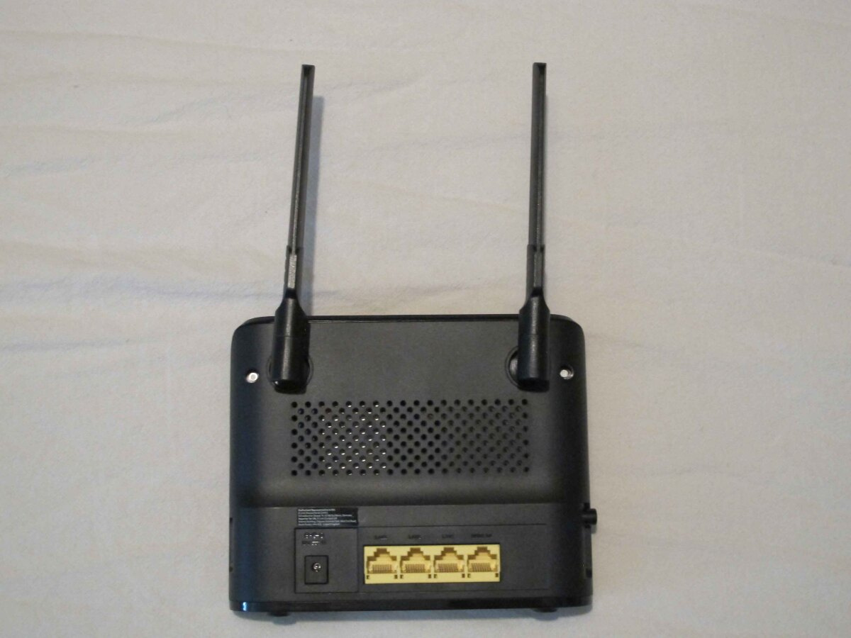 D-LINK DWR-953V2 LTE 4G CAT4 AC1200 REITITIN - Huuto.net | Huuto.net